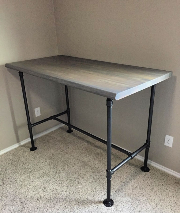 25 Industrial Inspired DIY Pipe Desk Plans with Shelves
