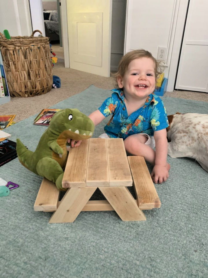 40 Free DIY Picnic Table Plans (with PDF and Blueprints)