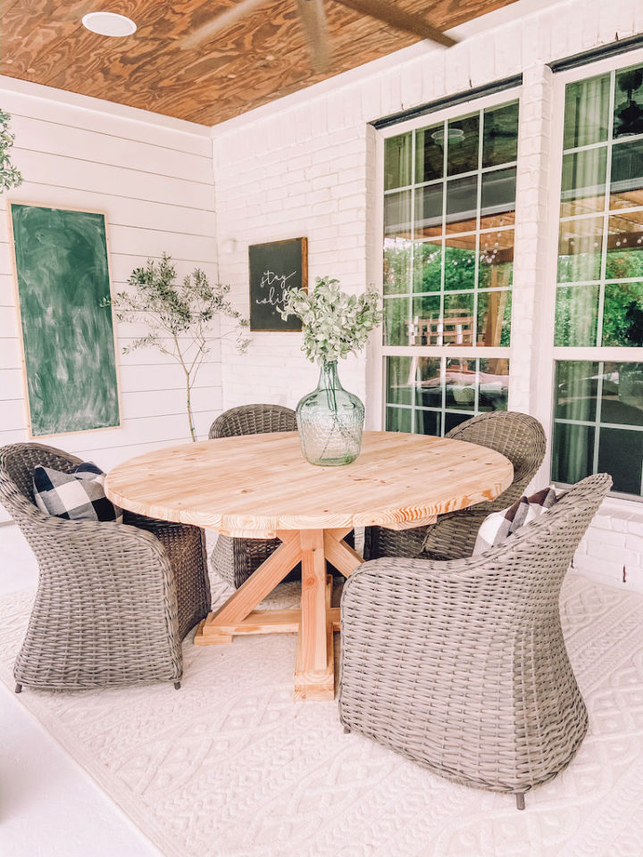 40 Free DIY Farmhouse Table Plans To Get Rustic Style - Blitsy