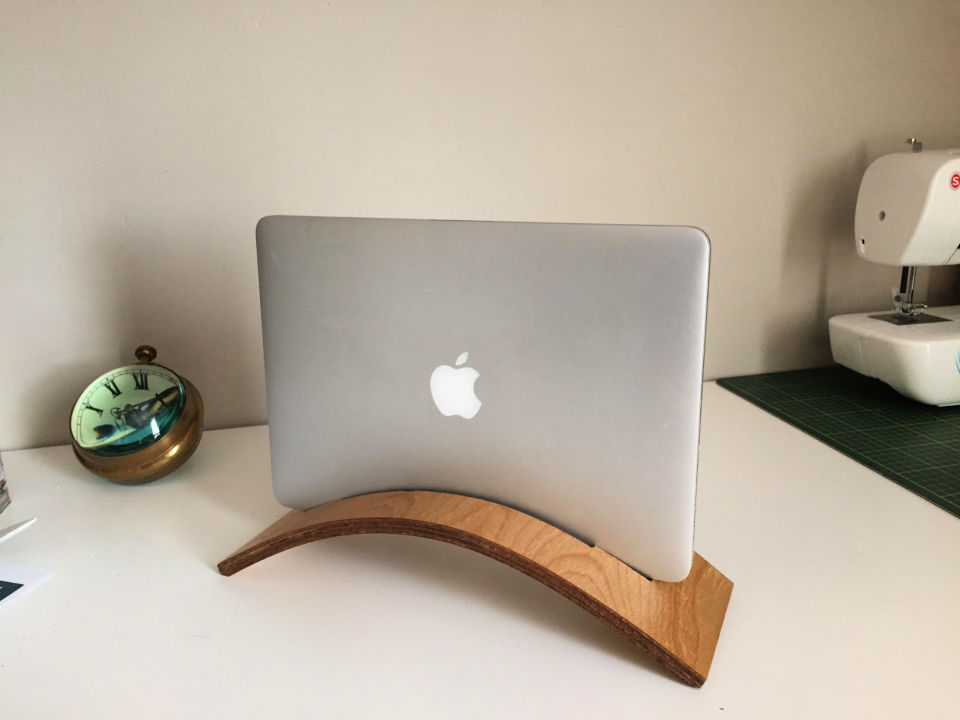 Simple DIY Laptop Stand to Make - Blitsy
