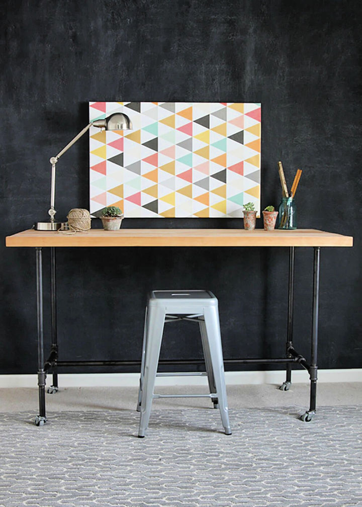 25 Industrial Inspired DIY Pipe Desk Plans with Shelves
