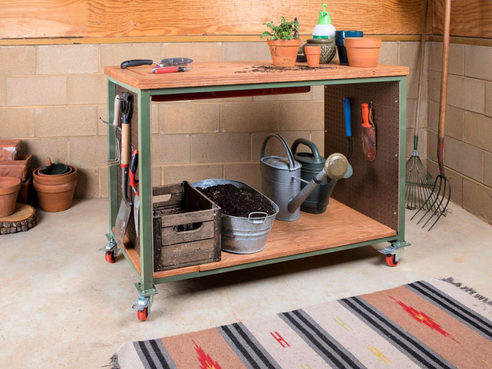 25 Free Potting Bench Plans to DIY - Blitsy