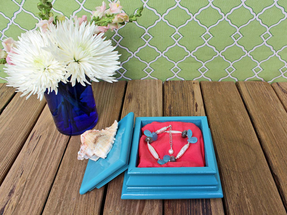 25 DIY Jewelry Box Plans to Build - Blitsy