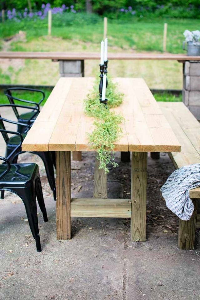 40 Free DIY Farmhouse Table Plans To Get Rustic Style - Blitsy