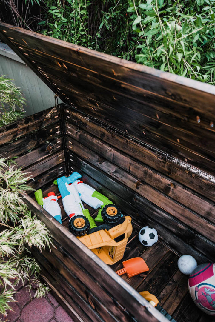 25 DIY Toy Box Plans To Organize Your Child's Toys - Blitsy