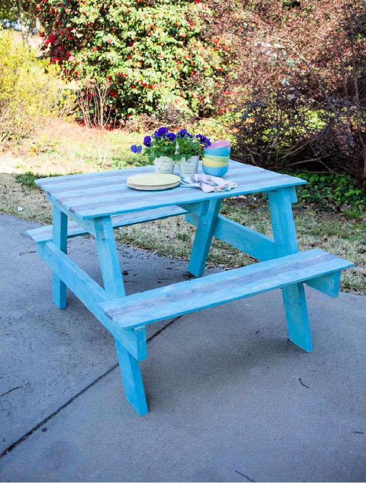40 Free DIY Picnic Table Plans (with PDF and Blueprints)