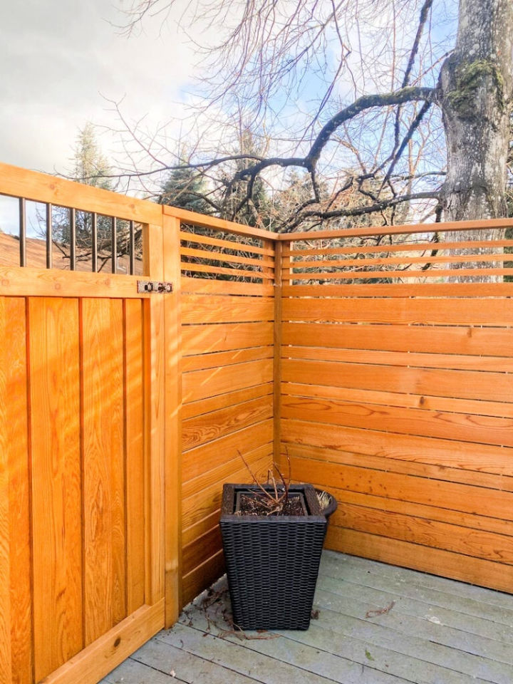 25 Inexpensive Privacy Fence Ideas - Blitsy