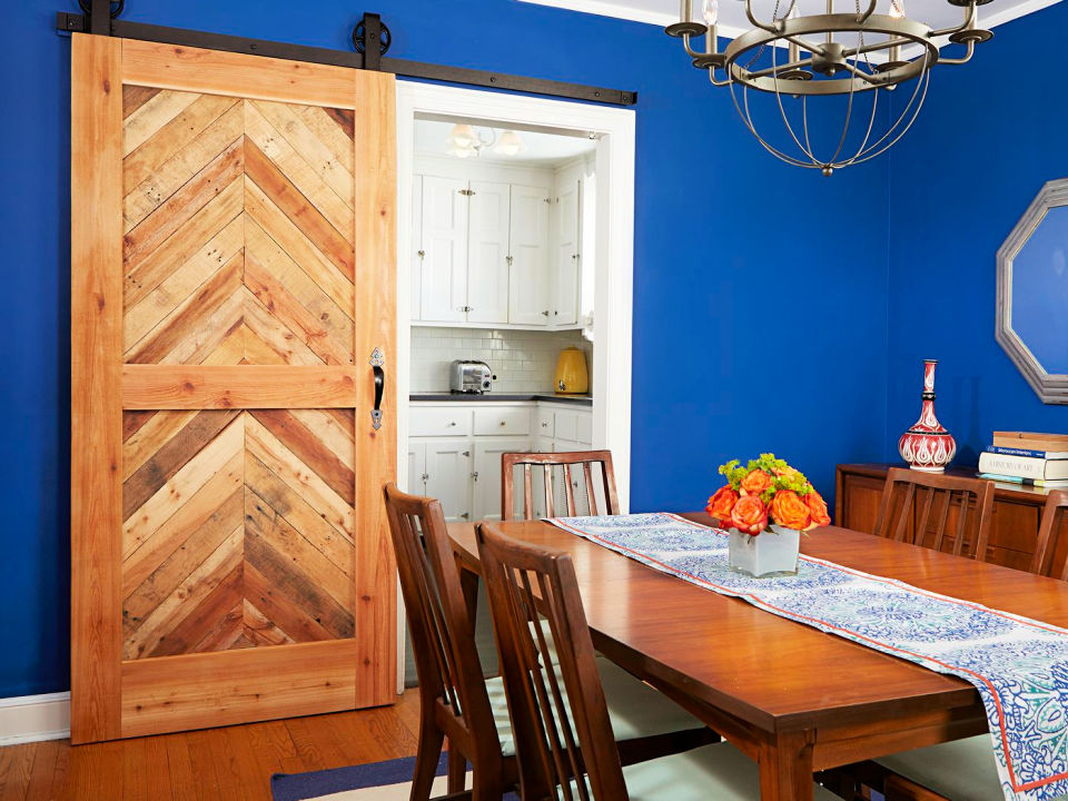 DIY Barn Door on A Budget (25 Free Plans) - Blitsy