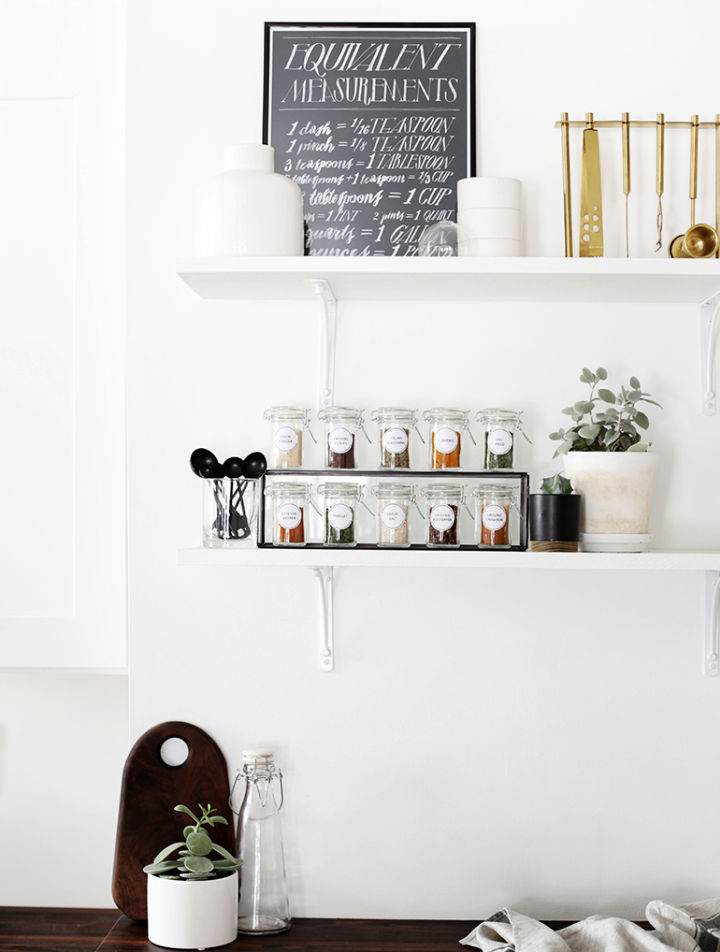 40 Best Spice Rack Ideas to Organize Your Kitchen Spices - Blitsy