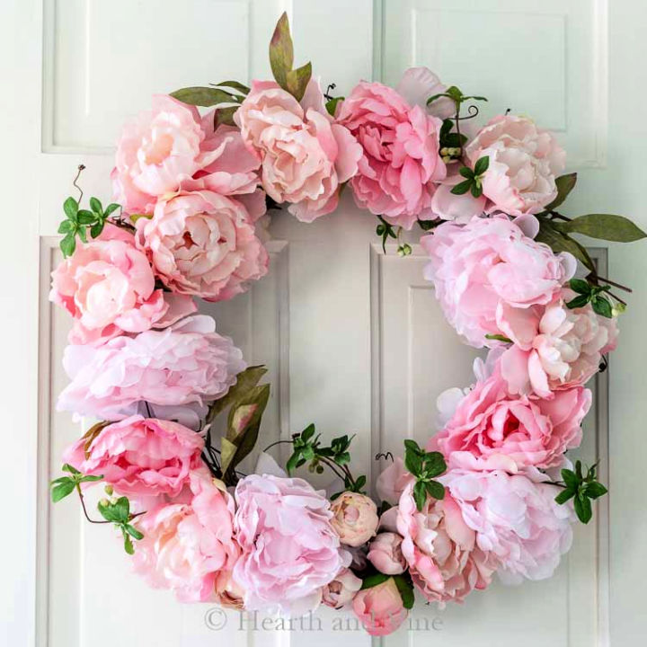 40 Easy Ways To Make A Wreath - DIY Wreath Ideas - Blitsy