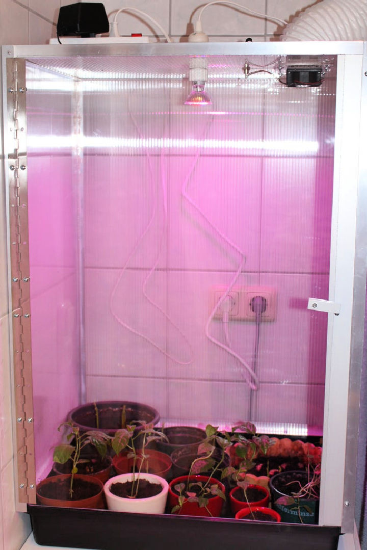 DIY Grow Box: 25 Ideas with Pictures - Blitsy