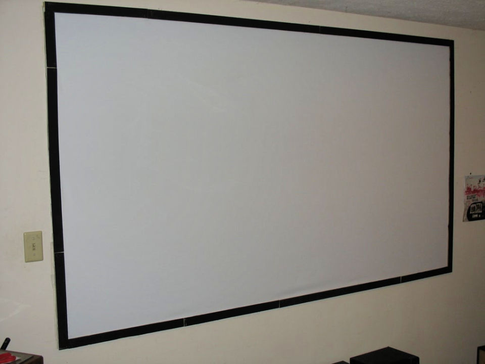 DIY Projector Screen (25 Ways) - Blitsy