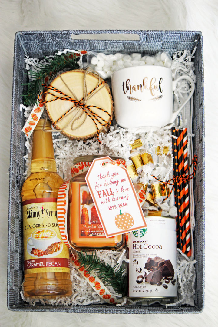 40 Cheap DIY Gift Basket Ideas for Everyone - Blitsy