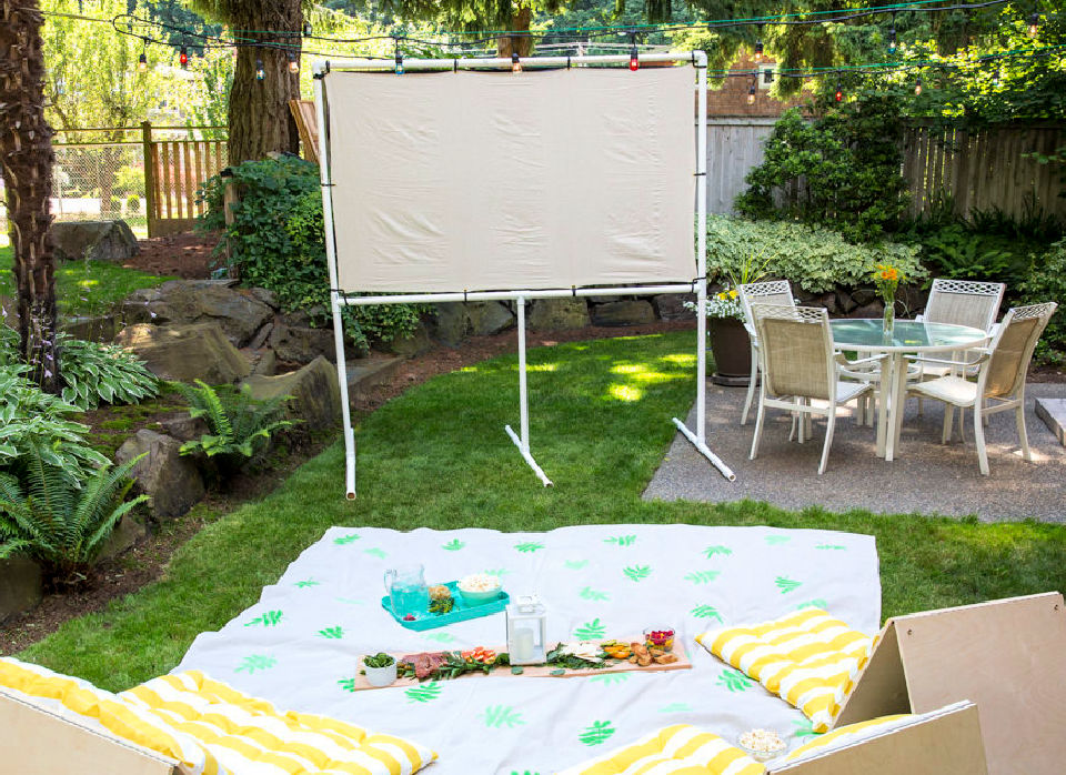 DIY Projector Screen (25 Ways) - Blitsy