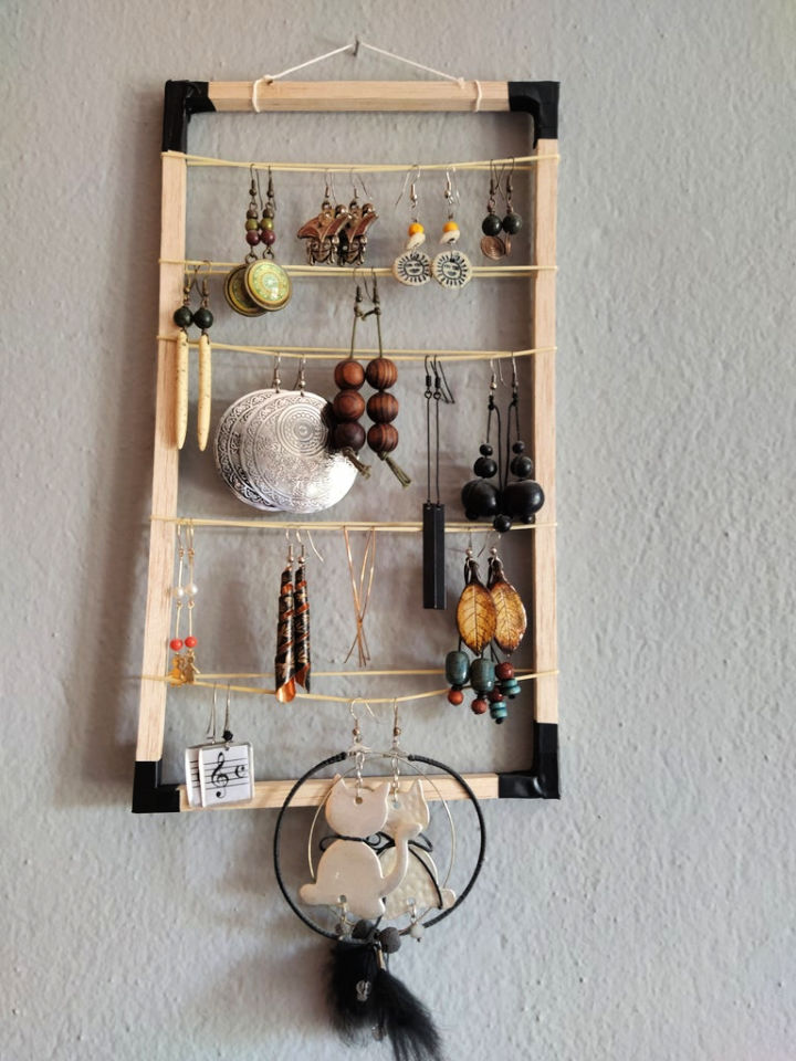 25 DIY Earring Holder Ideas to Make - Blitsy