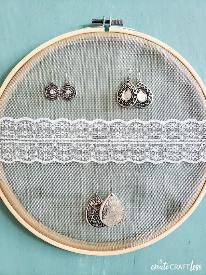 25 DIY Earring Holder Ideas to Make - Blitsy