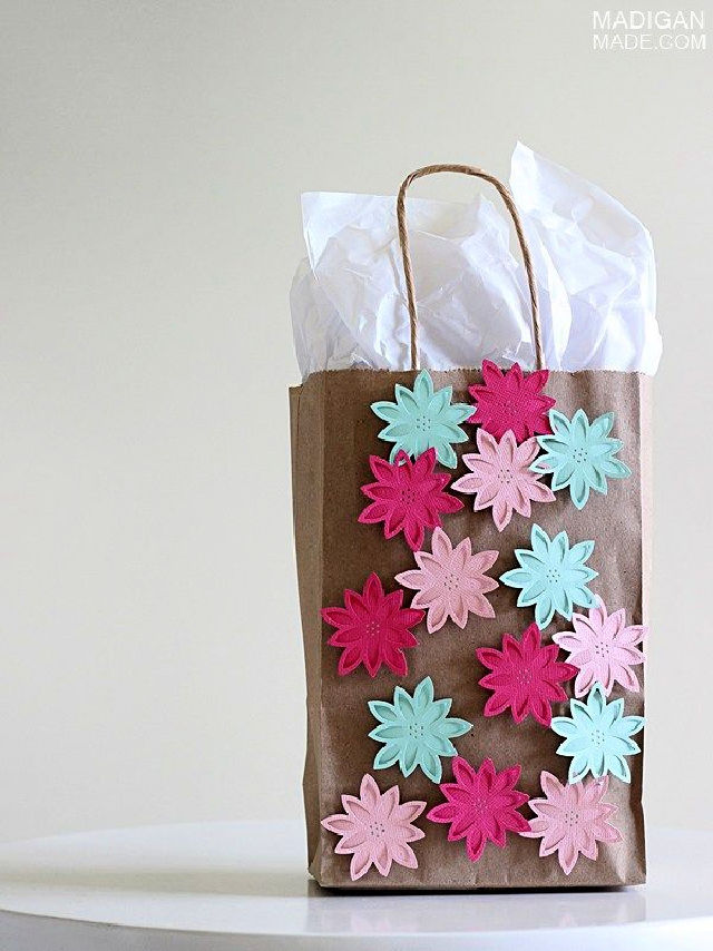 25 Cute DIY Gift Bag Ideas To Make - Blitsy
