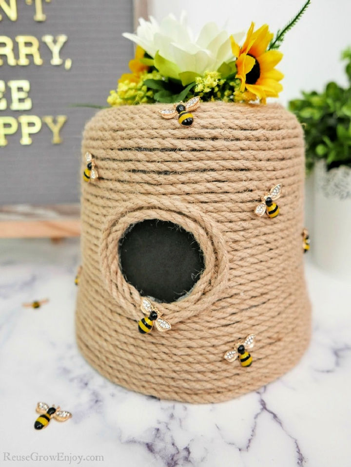 40 Decorative DIY Flower Pot Ideas to Display Plants - Blitsy