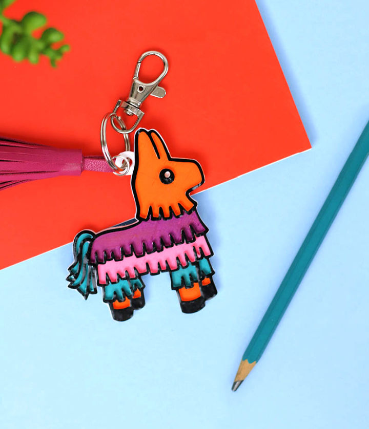 30 DIY Keychain Ideas to Gift or Sell - Blitsy