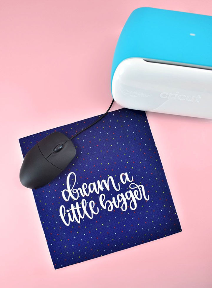 25 DIY Mouse Pad Ideas to Personalize Your Workspace - Blitsy