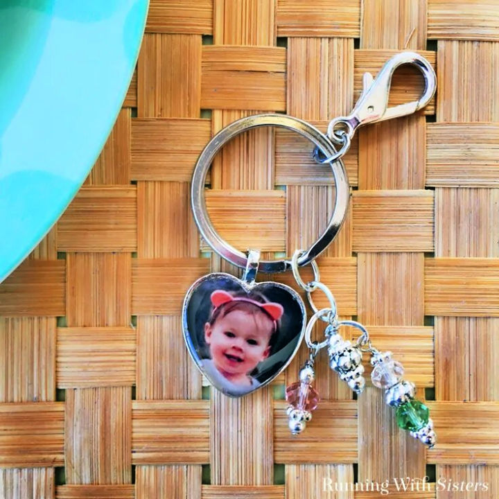 30 DIY Keychain Ideas to Gift or Sell - Blitsy