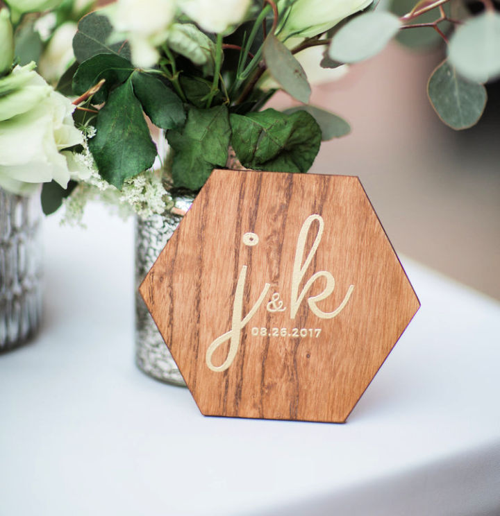 25 Homemade DIY Wedding Gifts for Bride and Groom