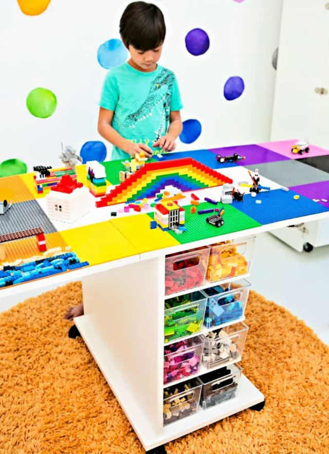 25 Homemade DIY Lego Table Plans with Storage - Blitsy