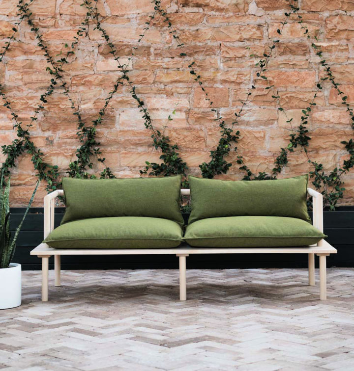 Easy DIY Couch (25 Ways to Build) - Blitsy