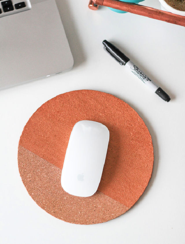 25 DIY Mouse Pad Ideas to Personalize Your Workspace - Blitsy