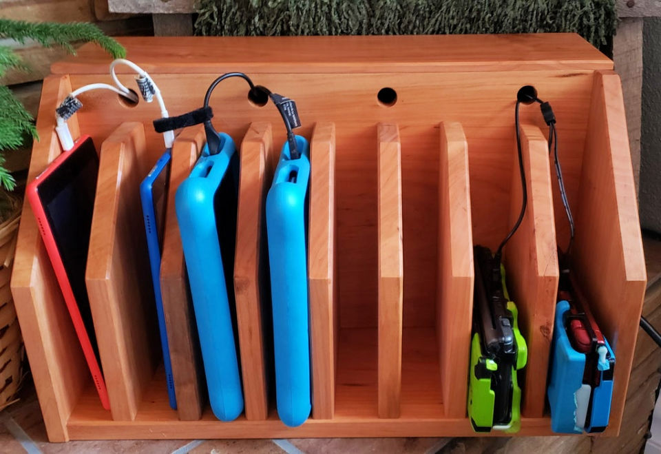 Easy DIY Charging Station - Step by Step Instructions - Blitsy