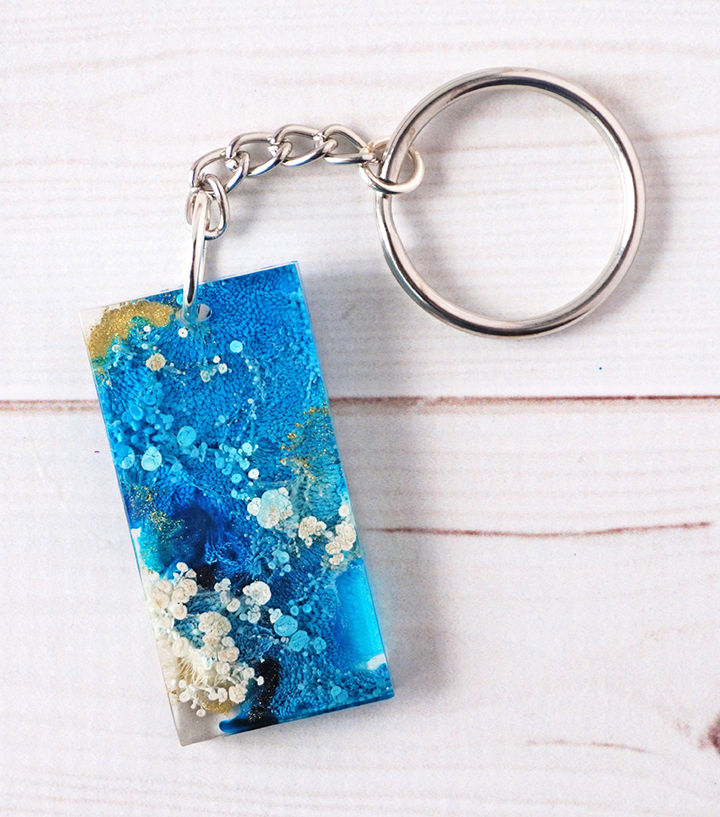 30 DIY Keychain Ideas to Gift or Sell - Blitsy