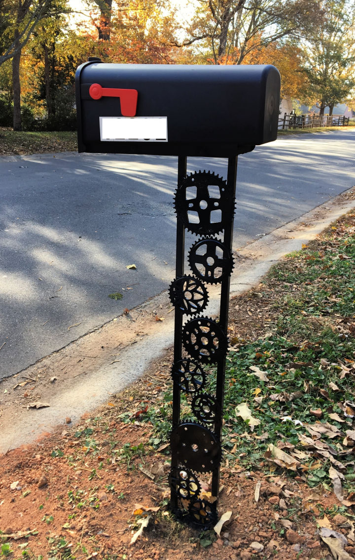 25 Mailbox Post Ideas to Upgrade Your Curb Appeal - Blitsy
