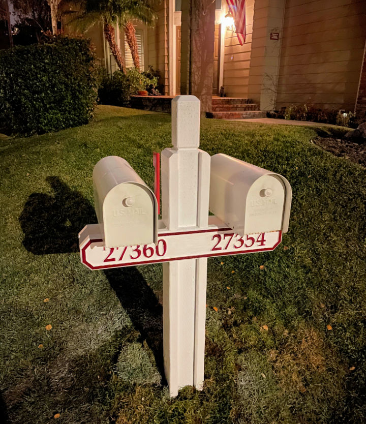 25 Mailbox Post Ideas to Upgrade Your Curb Appeal - Blitsy