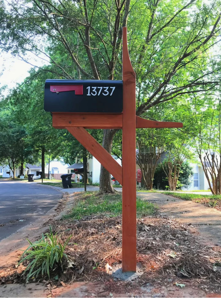 25 Mailbox Post Ideas to Upgrade Your Curb Appeal - Blitsy
