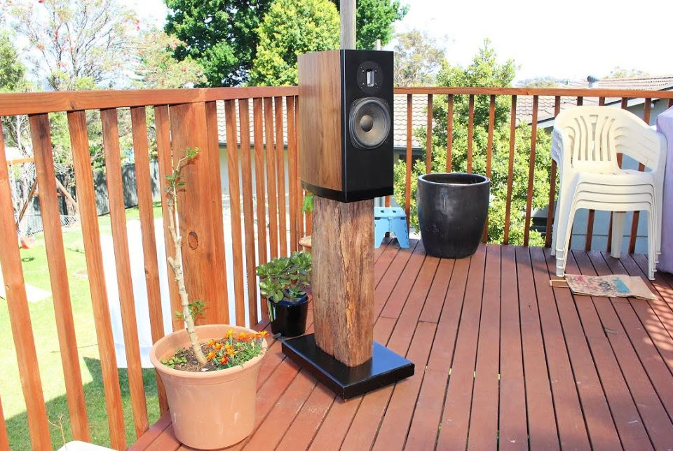 Diy Speaker Stands 15 Ideas Blitsy