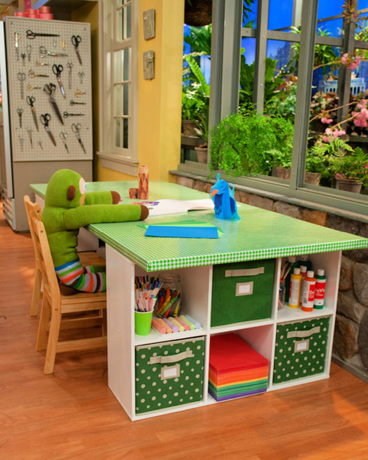 25 DIY Craft Table Ideas with Storage and Easy To Build - Blitsy