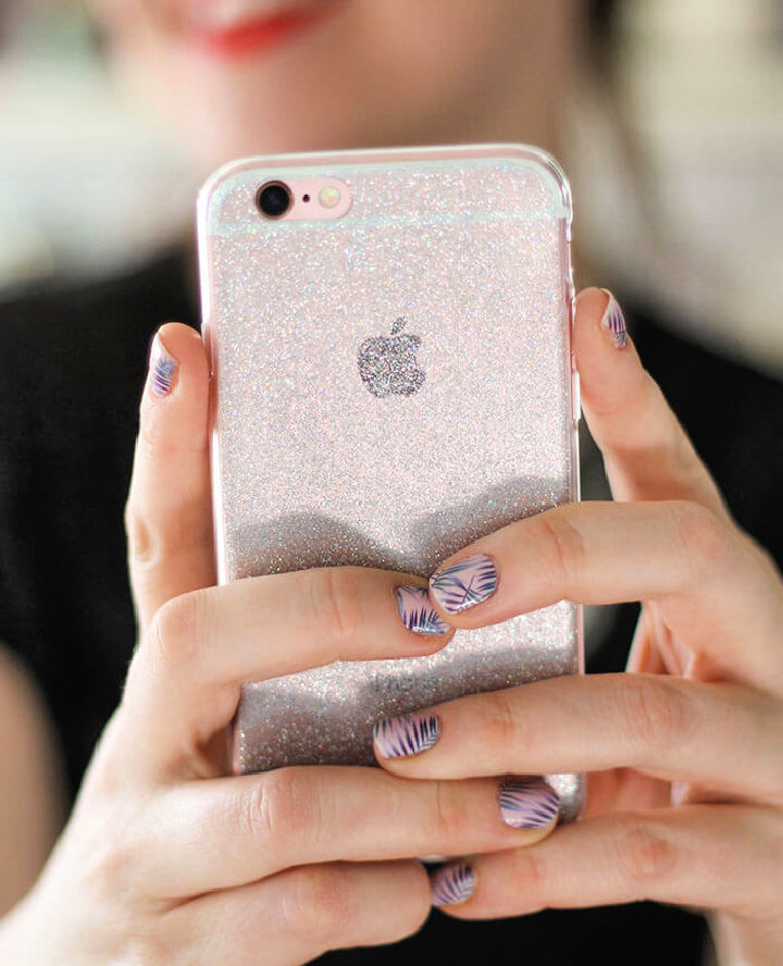 25 Best DIY Phone Case Ideas To Personalize Your Phone