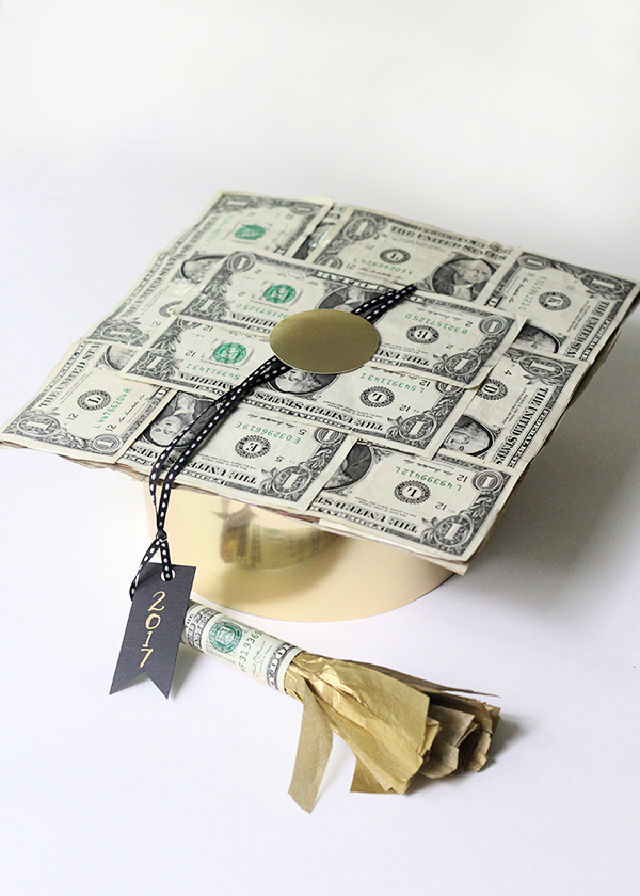 25 Unique Graduation Cap Ideas to Make - Blitsy