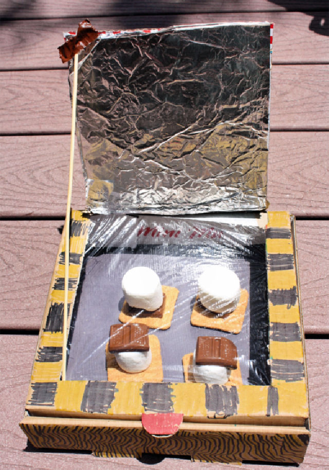 How To Make a DIY Solar Oven: 25 Free Plans - Blitsy