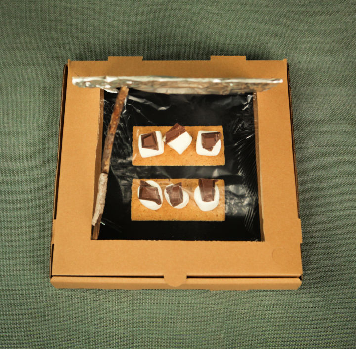 How To Make a DIY Solar Oven: 25 Free Plans - Blitsy