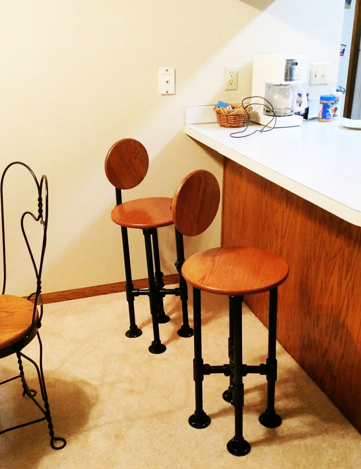 DIY Bar Stools: 30 Free Plans to Build Your Own - Blitsy