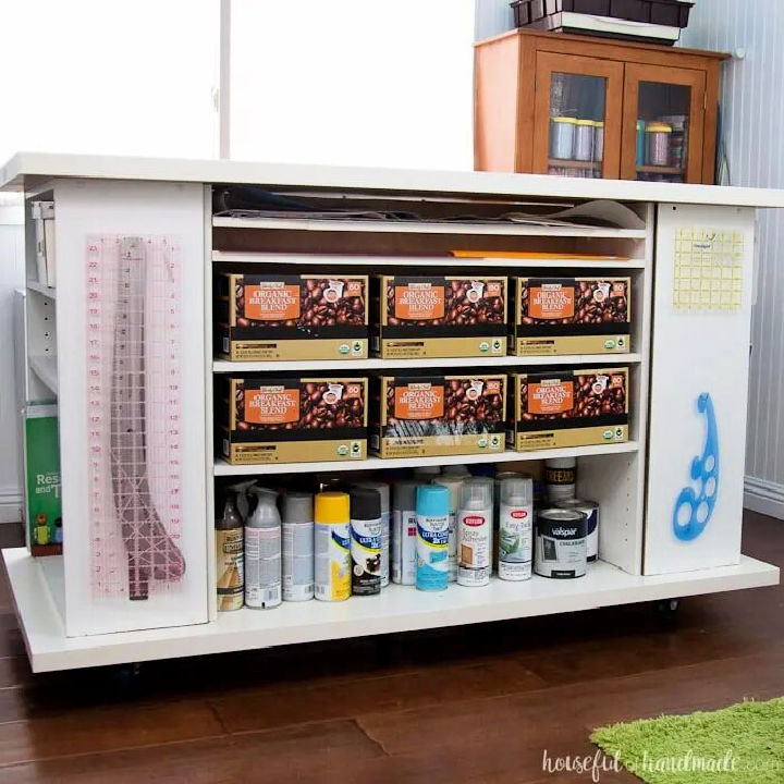 25 DIY Craft Table Ideas with Storage and Easy To Build - Blitsy