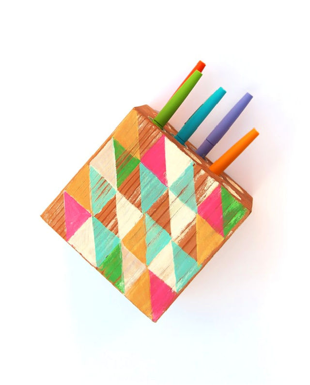 25 DIY Pencil Holder Ideas to Organize Your Desk - Blitsy