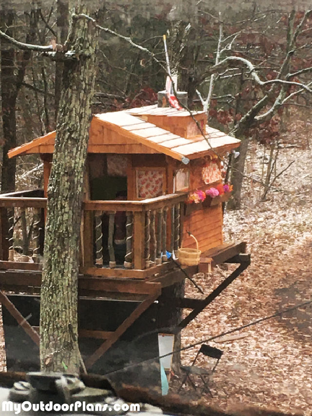 DIY Tree House (30 Free Plans) - Blitsy