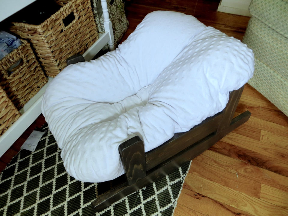 27 Homemade DIY Crib Plans To Build For Your Baby - Blitsy