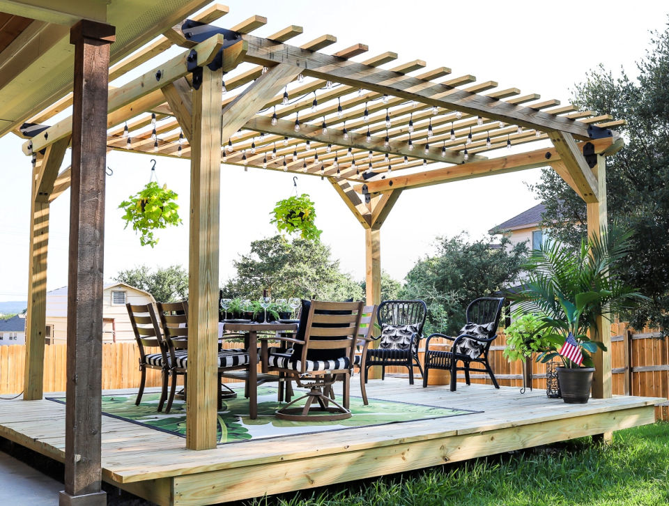 DIY Floating Deck (25 Free Plans) - Blitsy