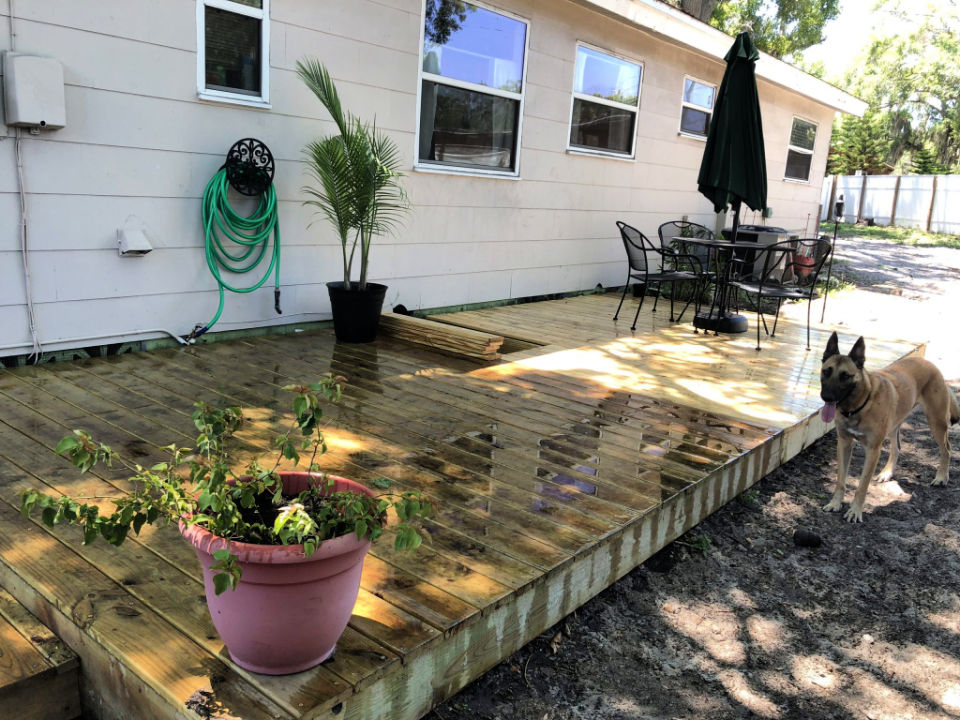 35 Free DIY Deck Plans and Designs - Blitsy