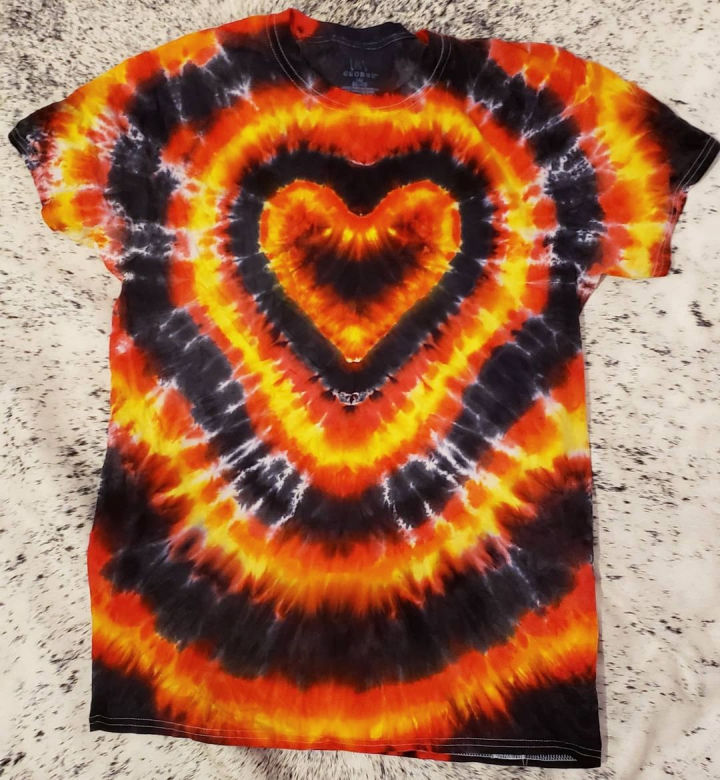 25 Heart Tie Dye Patterns (How to Heart Tie Dye Shirt)