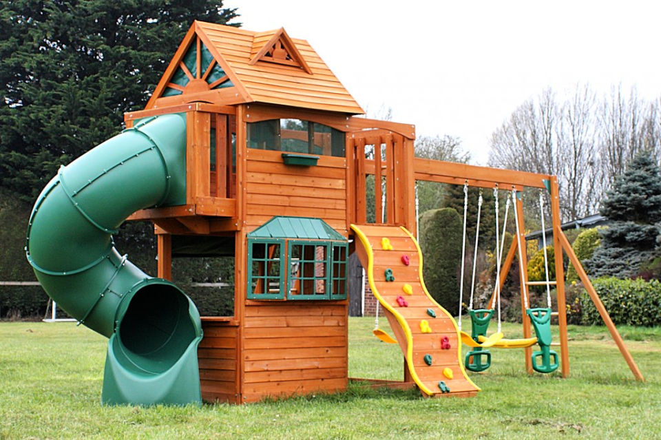 DIY Slide (25 Ideas to Build) - Blitsy