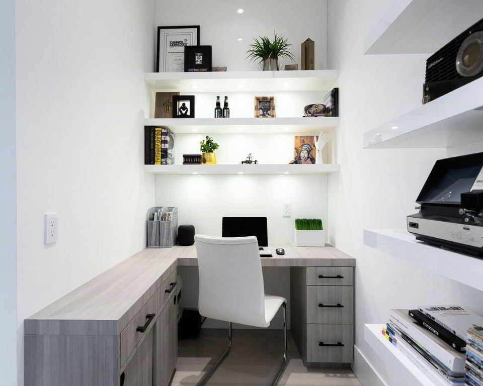 25 Unique Desk Decor Ideas for Home Office and Work Desk